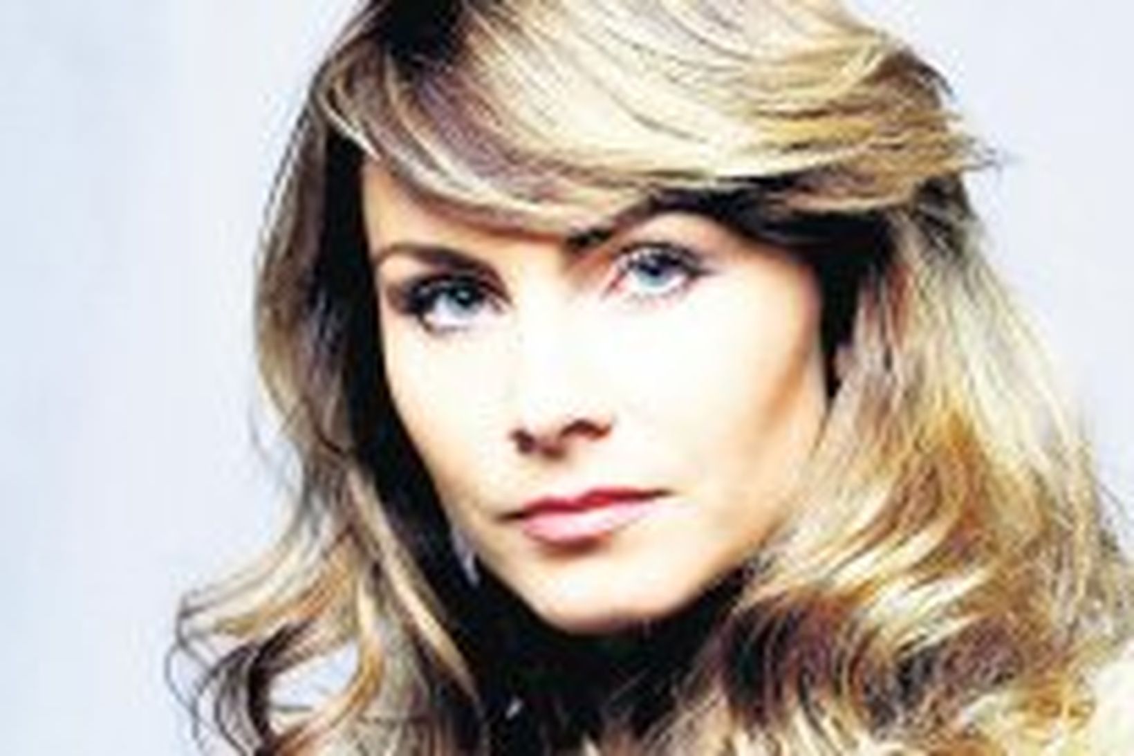 Andrea Róberts snýr aftur á skjáinn